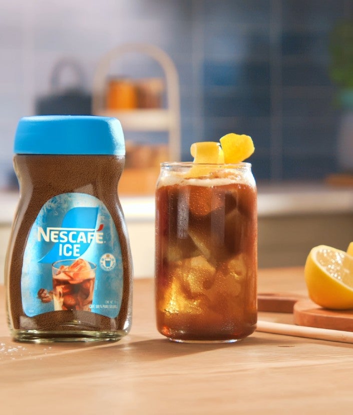 Lemon vanilla iced coffee spritz |NESCAFÉ® México